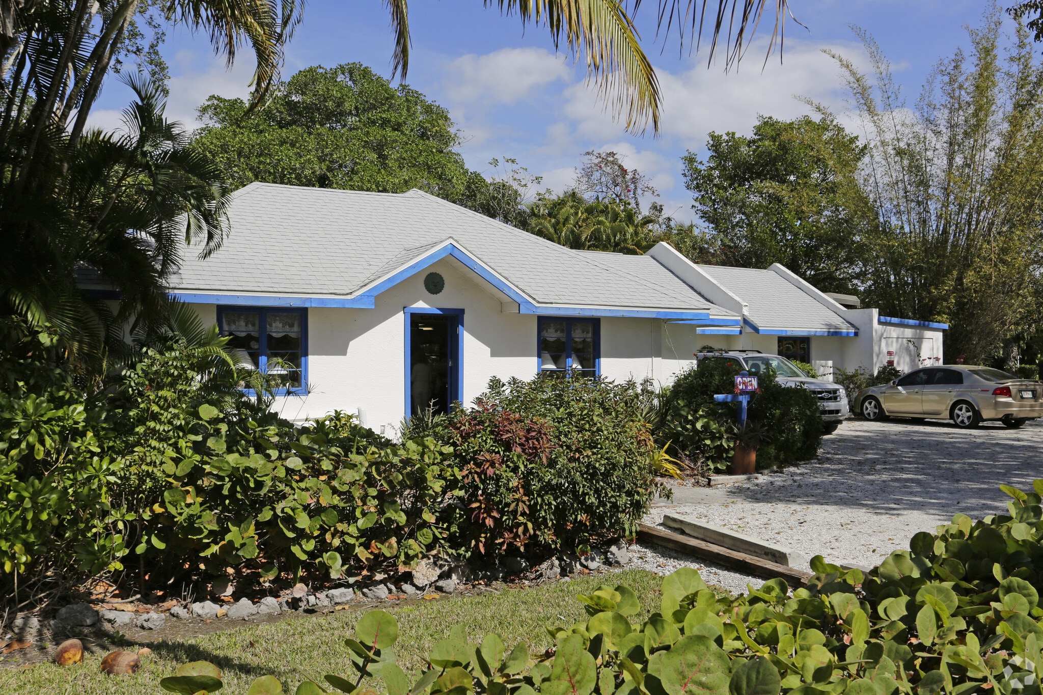 1544 Periwinkle Way, Sanibel, FL 33957 - Retail for Sale | LoopNet