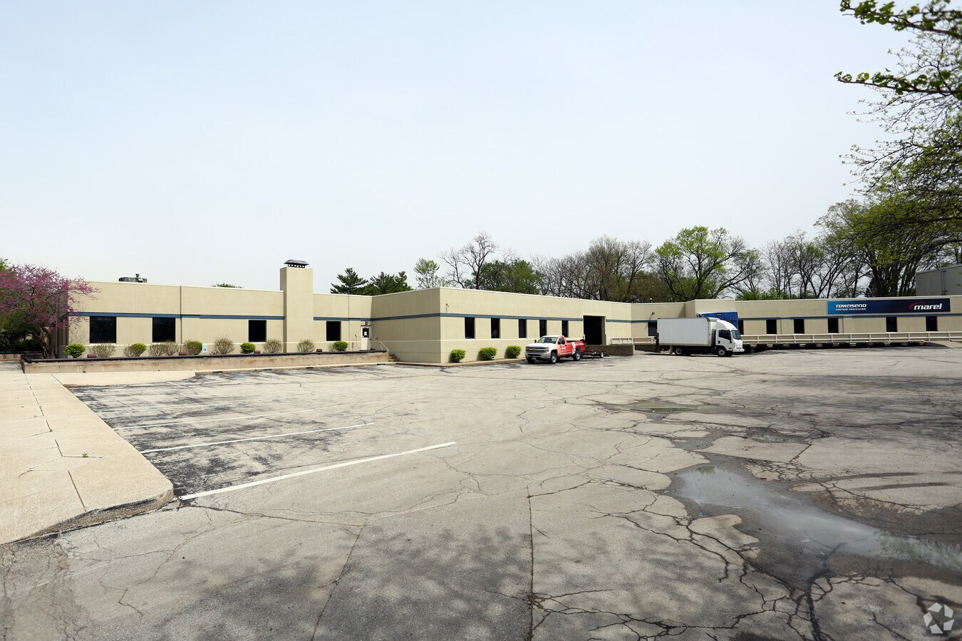 2425 Hubbell Ave, Des Moines, IA 50317 | LoopNet