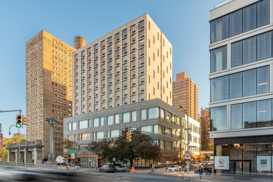 4100 1st Ave, Brooklyn, NY 11232 - MADE at Bush Terminal | LoopNet