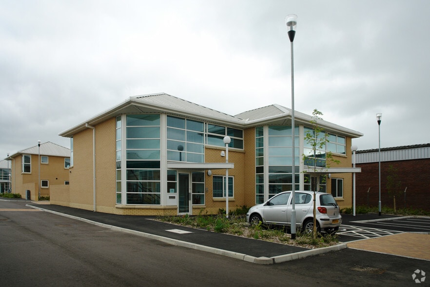 Howley Park Rd E, Morley, LS27 0BZ | LoopNet