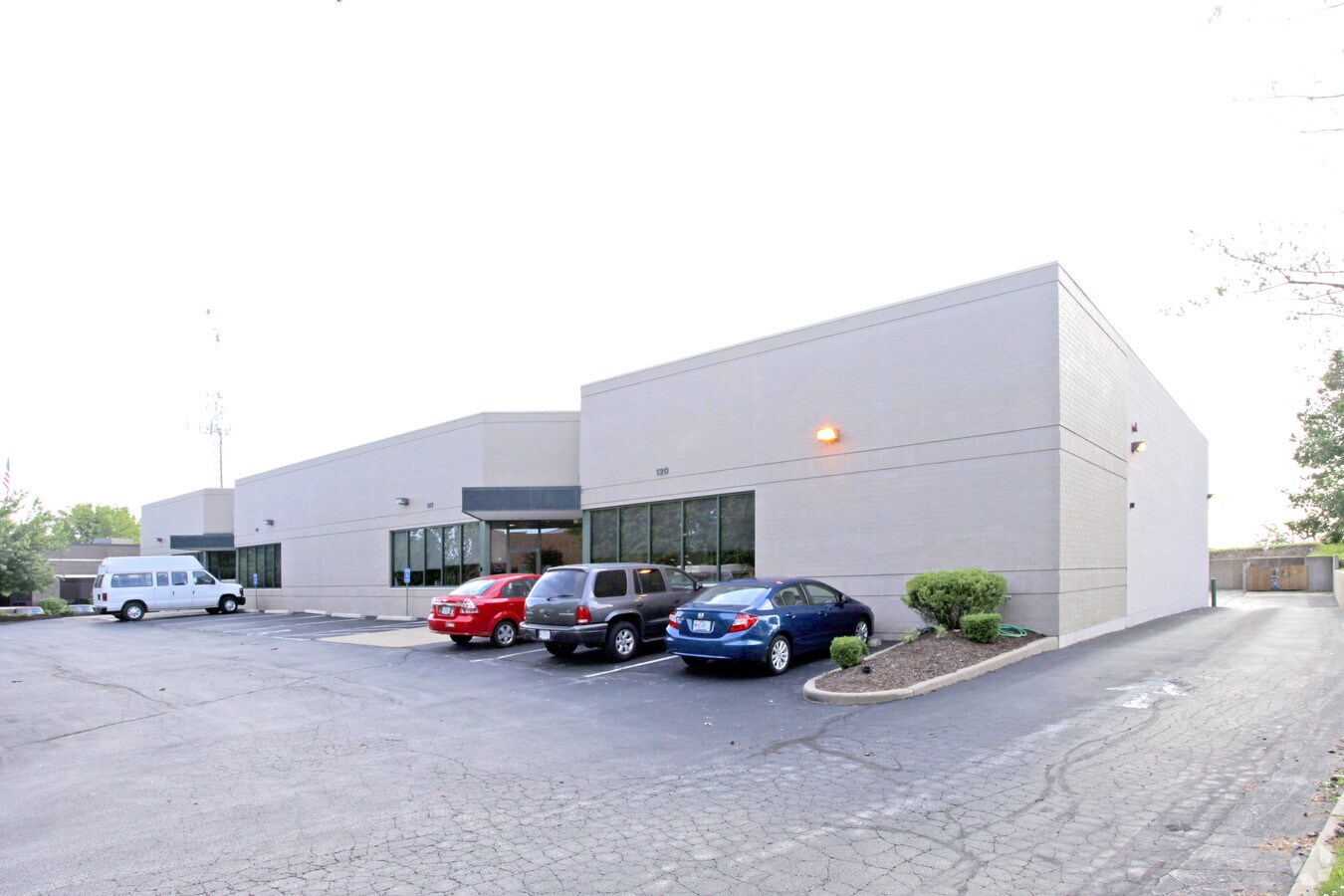 120-126 Point West Blvd, Saint Charles, MO 63301 | LoopNet