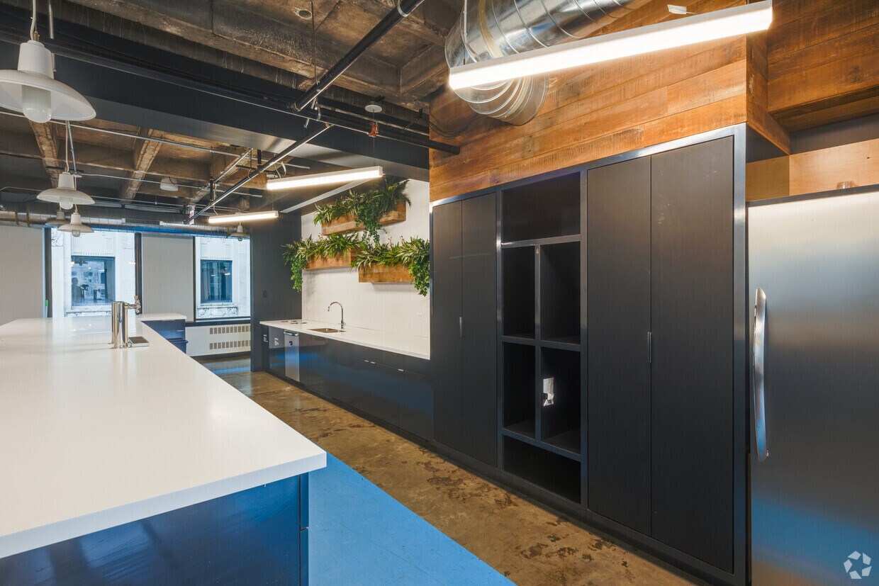 205 W Wacker Dr, Chicago, IL 60606 - Engineer's Building | LoopNet