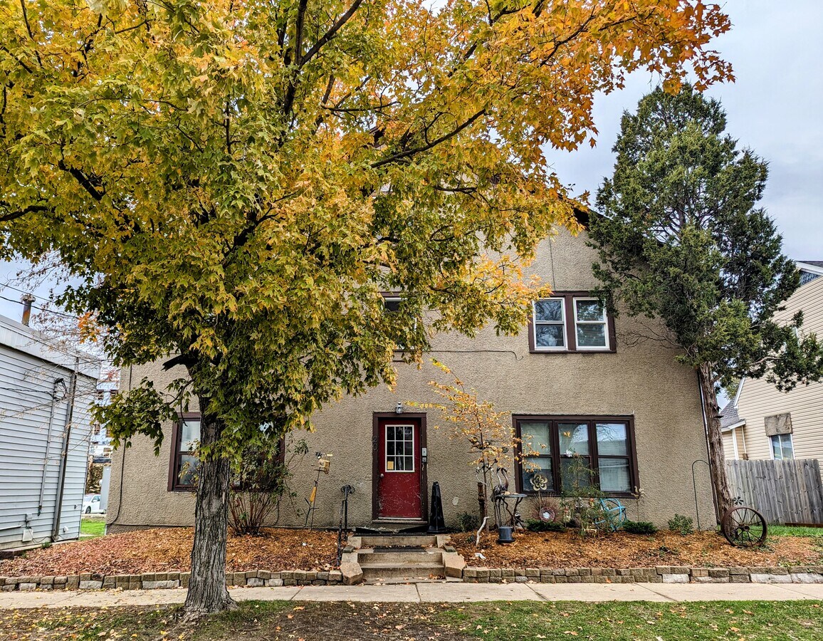 20 8th St NE, Rochester, MN 55906 | LoopNet