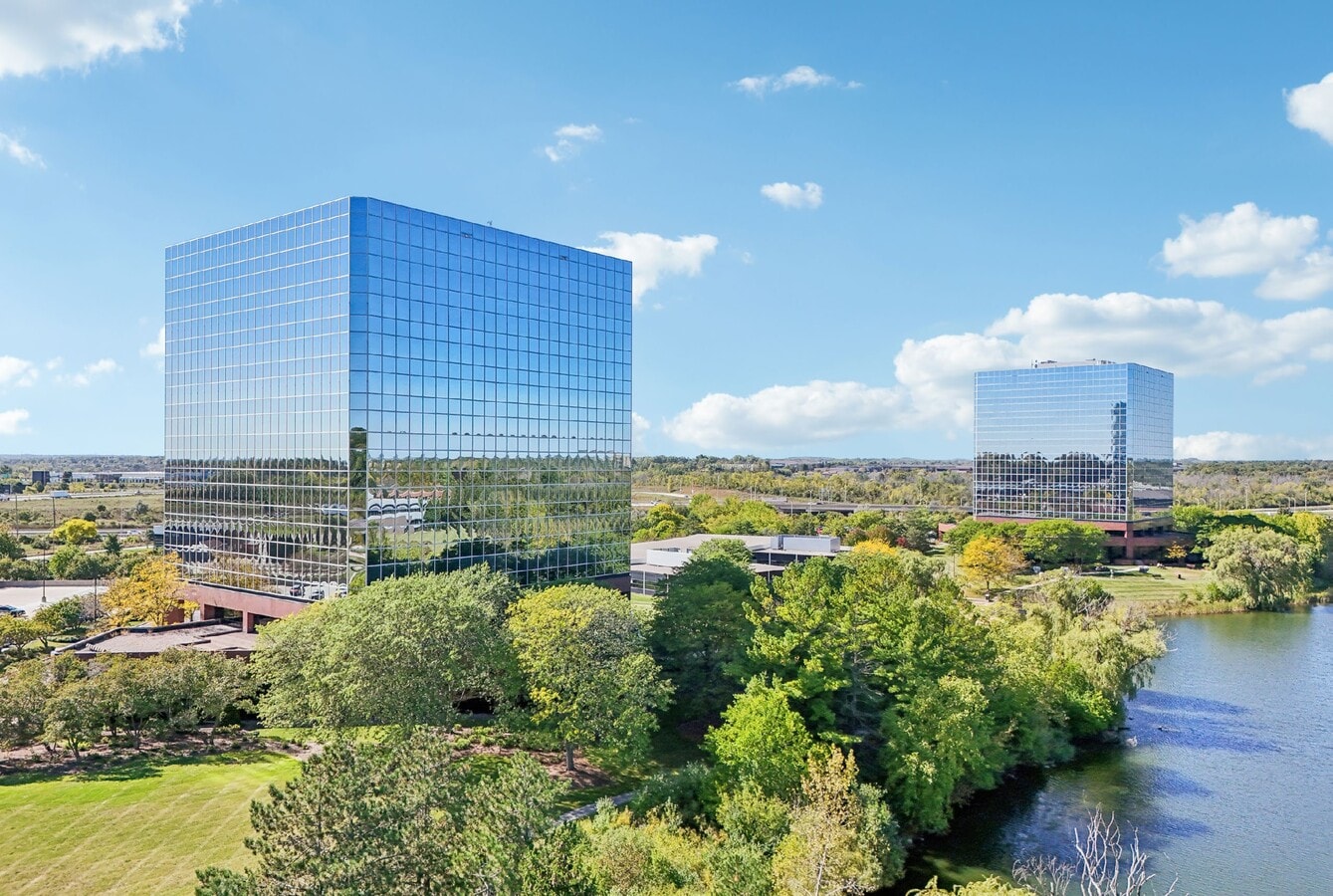 10850 W Park Pl, Milwaukee, WI 53224 - Two Park | LoopNet