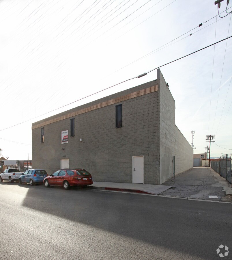 13152 Raymer St, North Hollywood, CA 91605 | LoopNet