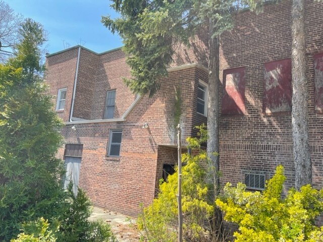 6160 56th Rd, Maspeth, NY 11378 | LoopNet