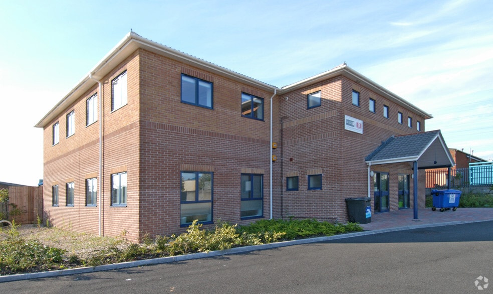 19-25 Nuffield Rd, Poole, BH17 0RU | LoopNet