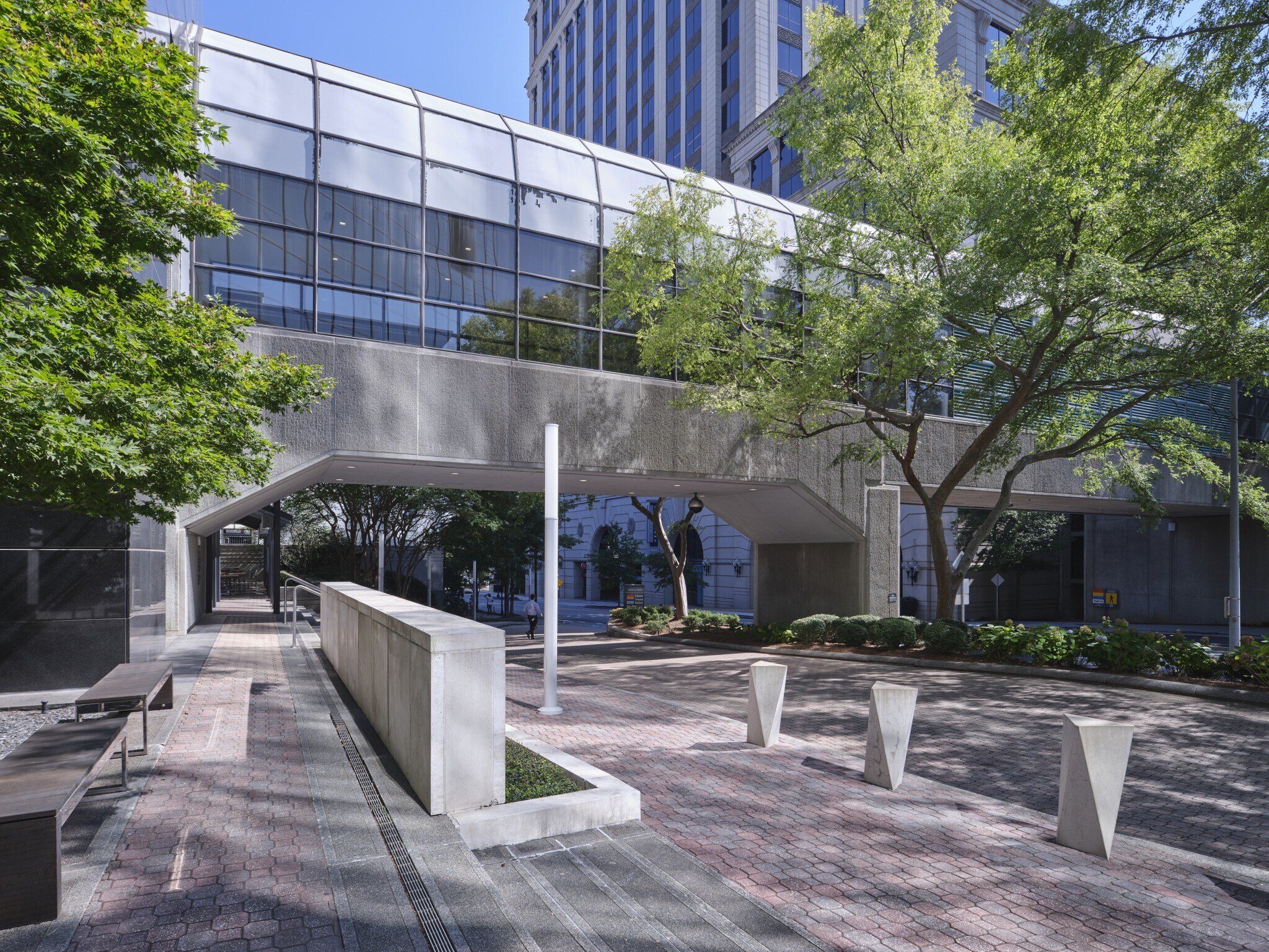 950 E Paces Ferry Rd NE, Atlanta, GA 30326 - Salesforce Tower | LoopNet