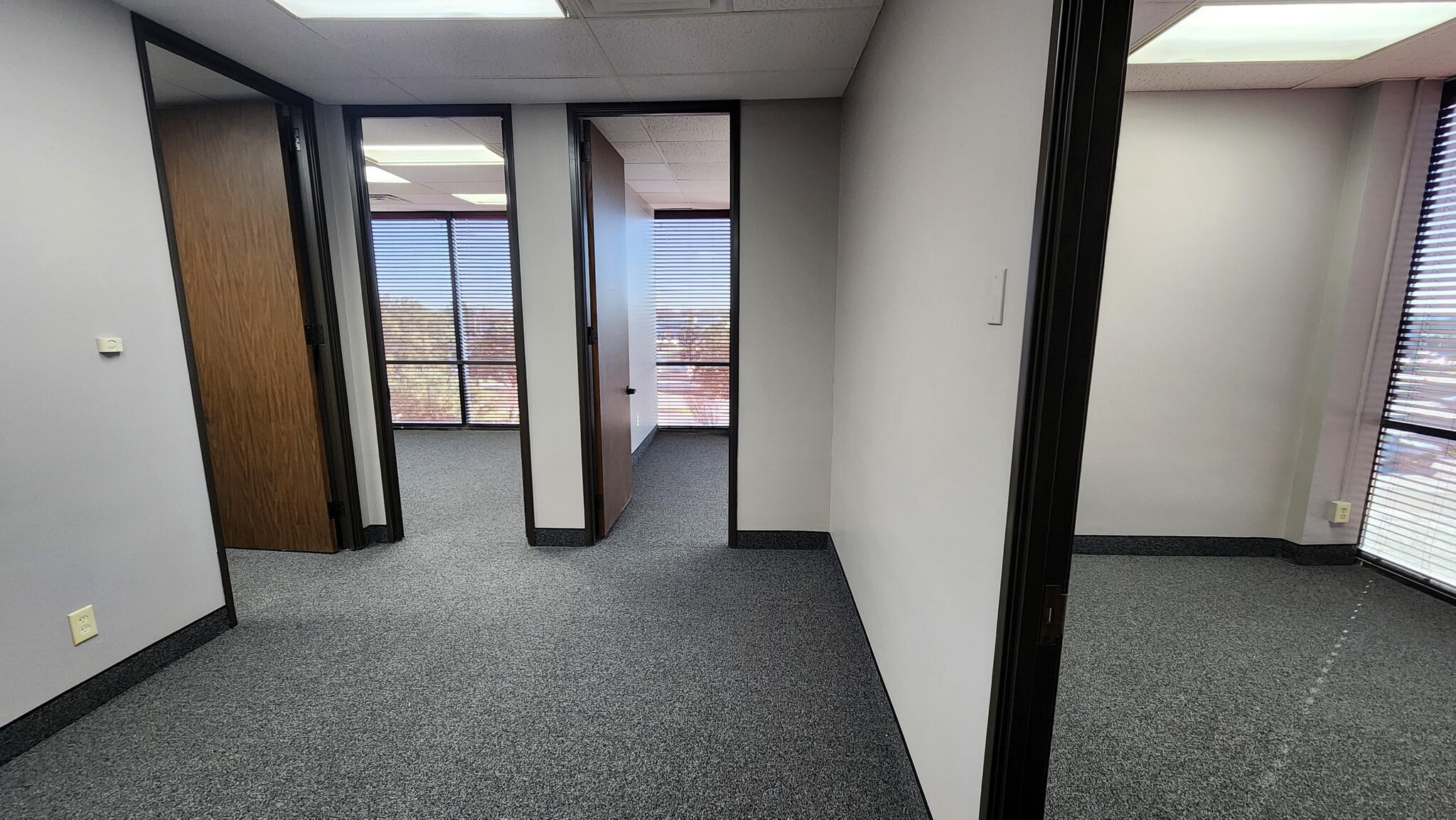 235 NE Loop 820, Hurst, TX 76053 - Spectrum Business Building | LoopNet