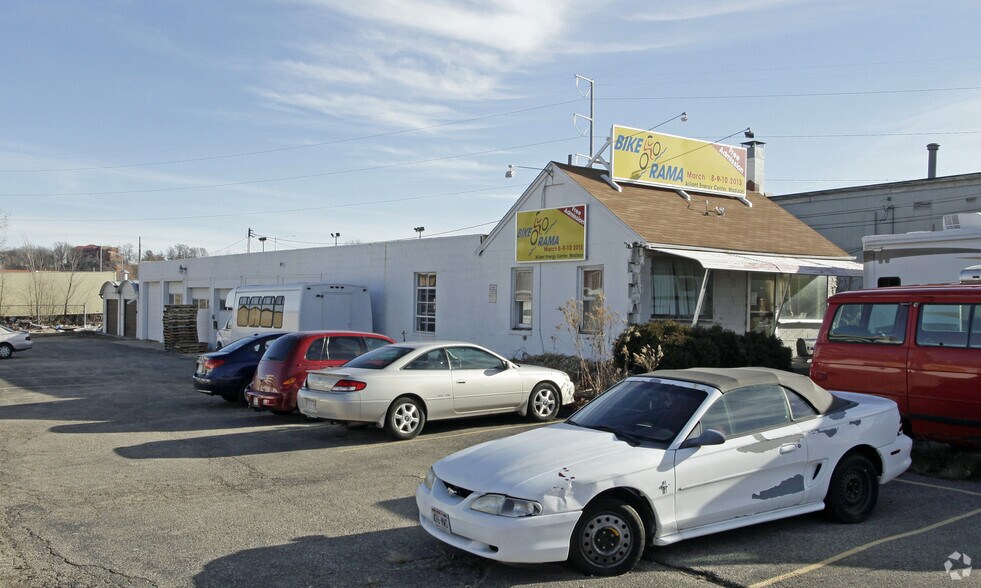 2165 Rimrock Rd, Madison, WI 53713 | LoopNet