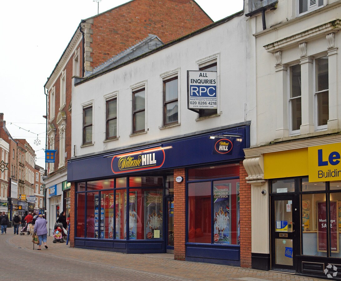 18 High St, Banbury, OXF OX16 5EE | LoopNet