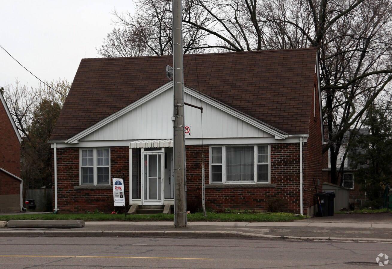 313 E Sheppard Ave, Toronto, ON M2N 3B3 | LoopNet