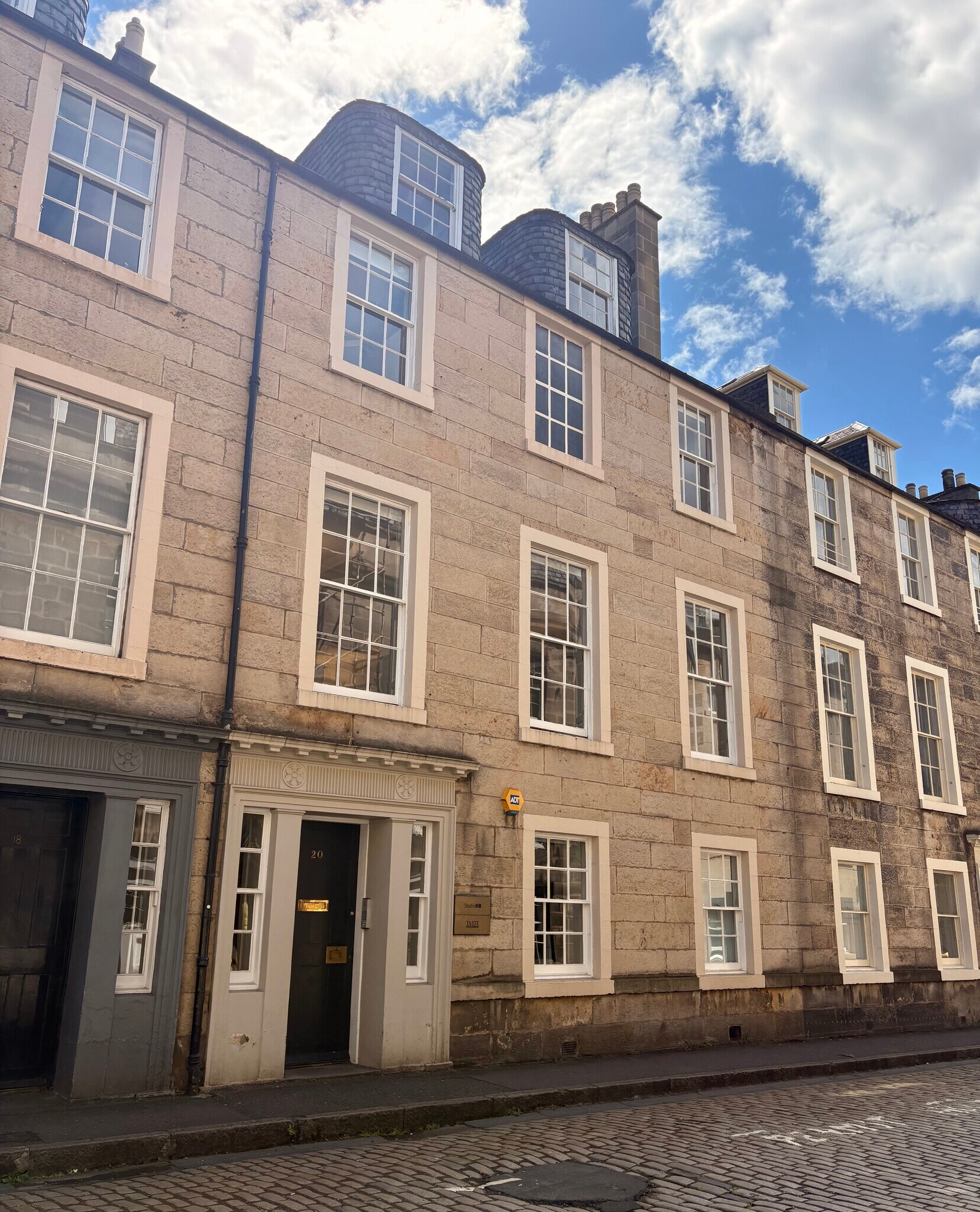 20 Hill St, Edinburgh, EH2 3JZ | LoopNet