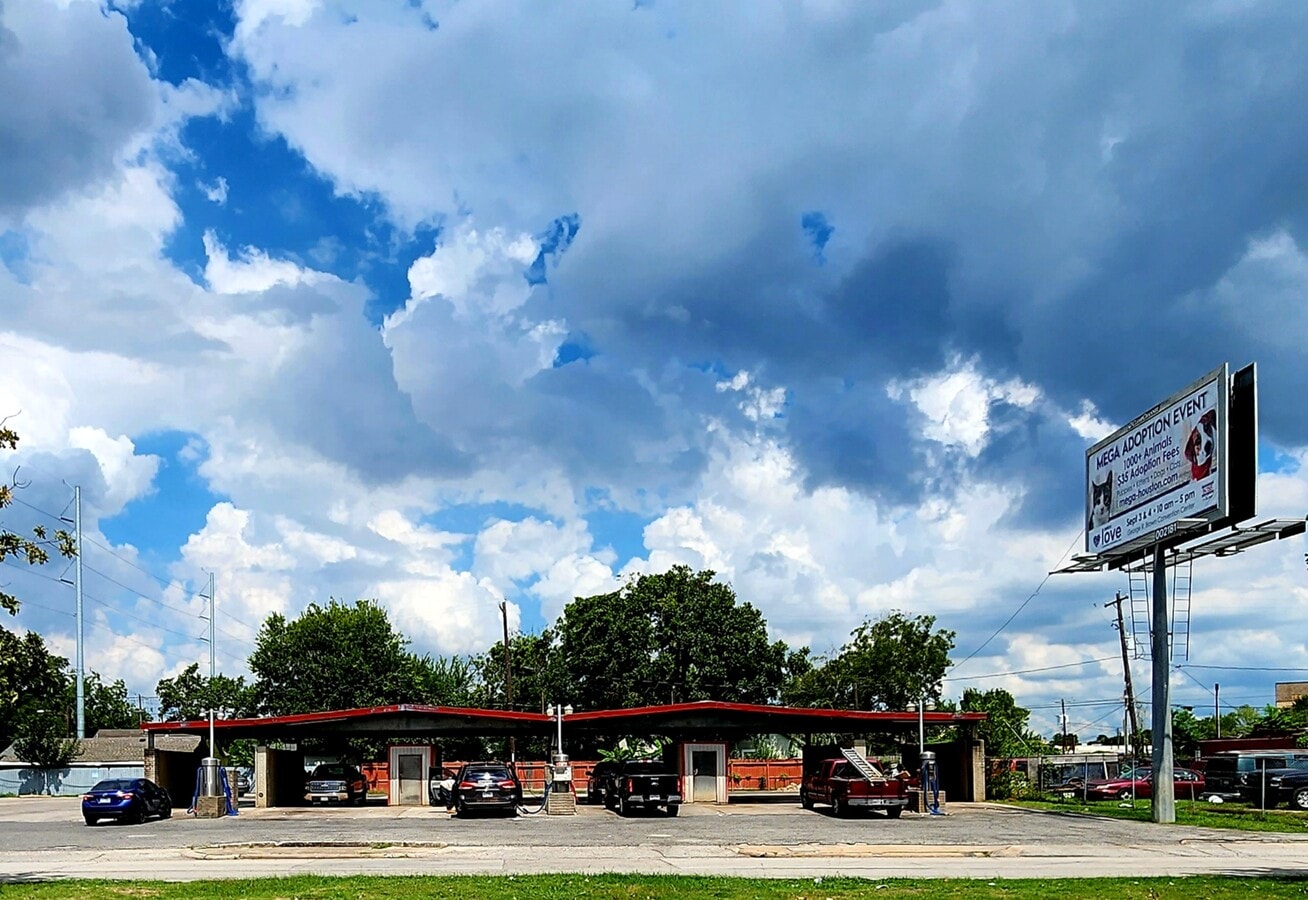 7305 Long, Houston, TX 77087 | LoopNet