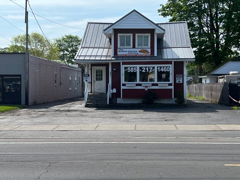 441 Stone Rd, Greece, NY 14616 | LoopNet