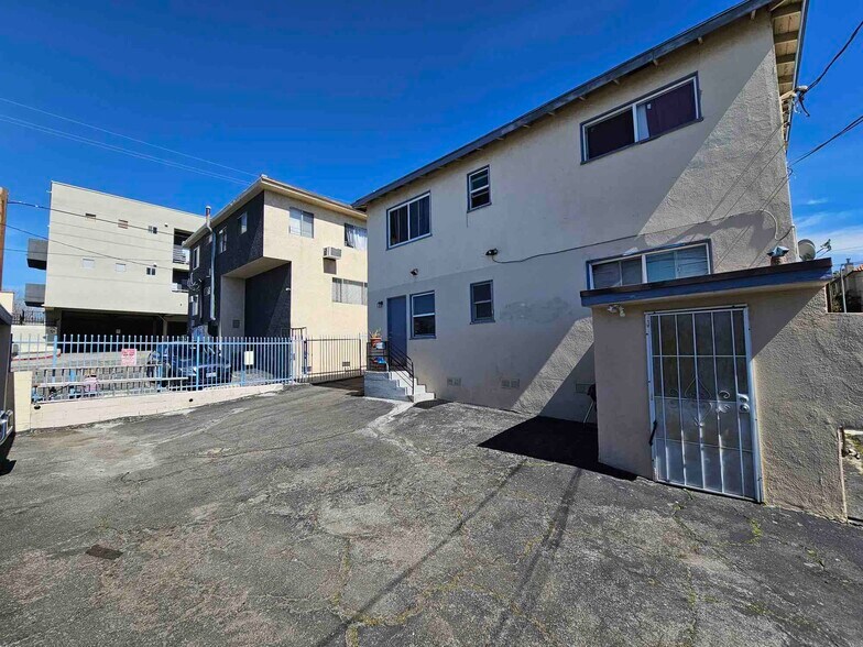 10159-10165 Samoa Ave, Tujunga, CA 91042 - Multifamily for Sale | LoopNet