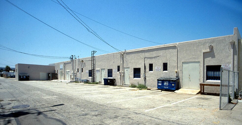 3818 W Burbank Blvd, Burbank, CA 91505 - Retail for Lease | LoopNet