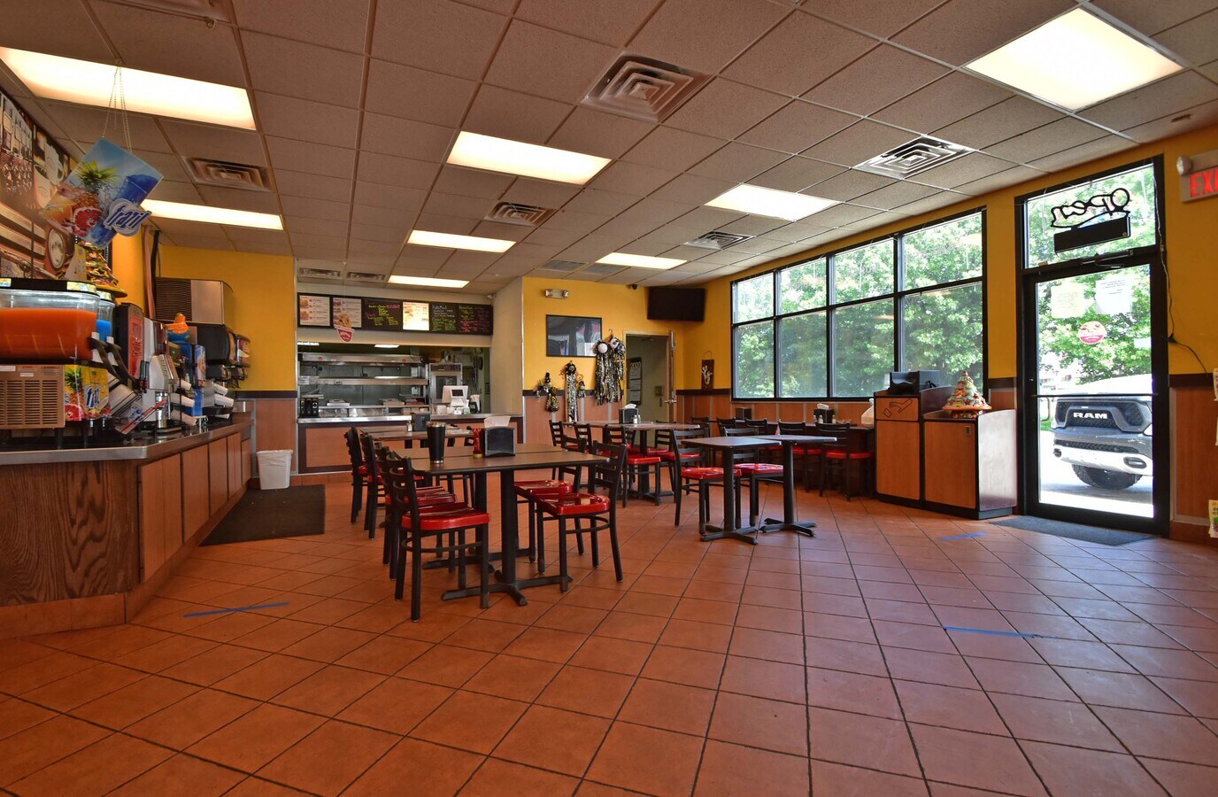 2349 N Main St, Junction, TX 76849 | LoopNet