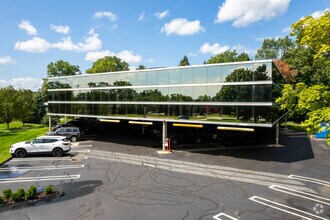 29580 Northwestern Hwy, Southfield, MI 48034 - APN/Parcel ID: 24-07-301-008