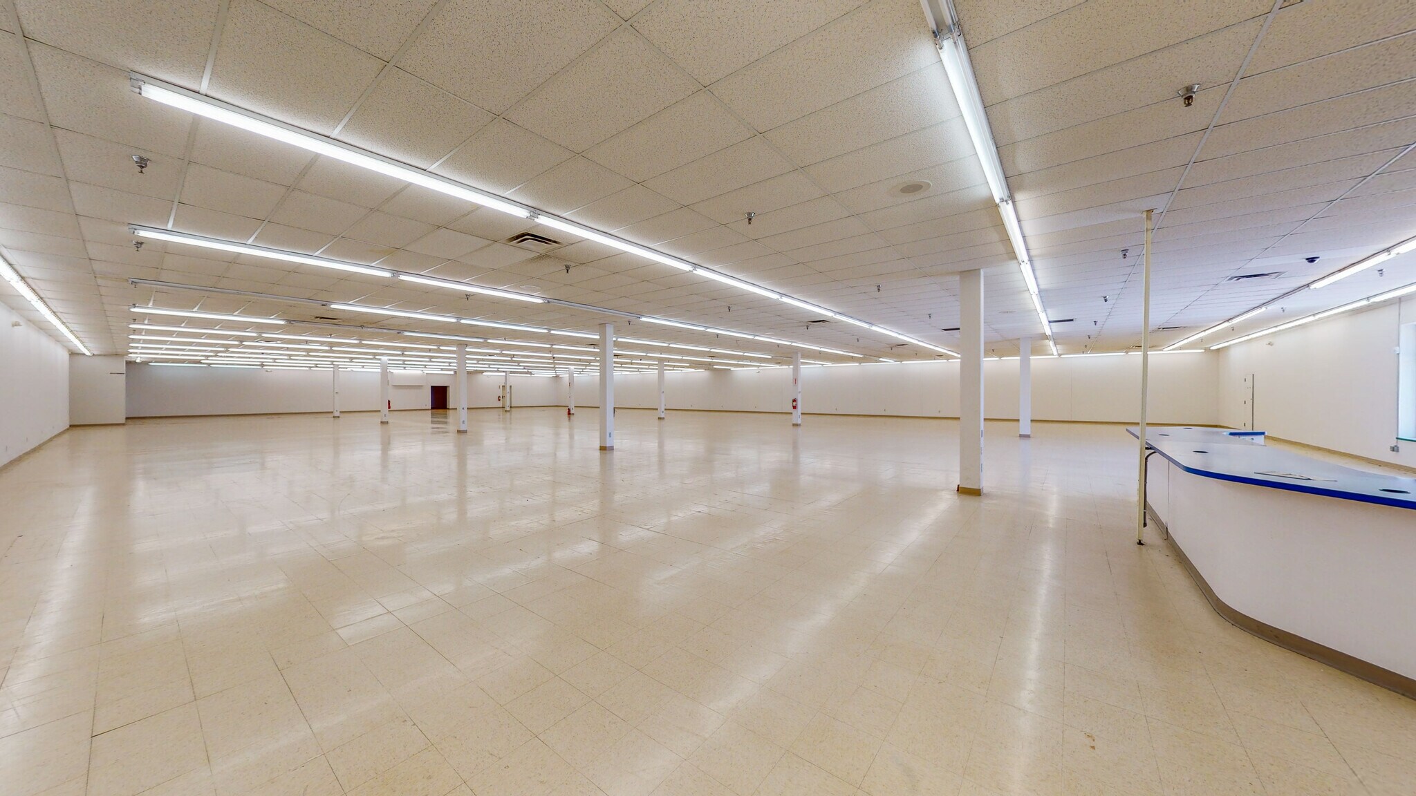 1201 S Broadway, Rochester, MN 55904 - Crossroads Shopping Center | LoopNet