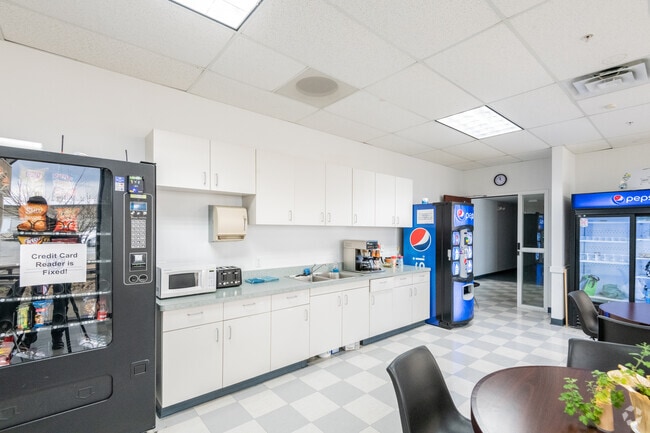 Commercial Real Estate Auctions | LoopNet