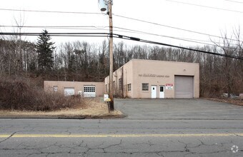 135 Fenn Rd, Newington, CT 06111 - APN/Parcel ID: NEWI-000008-000001