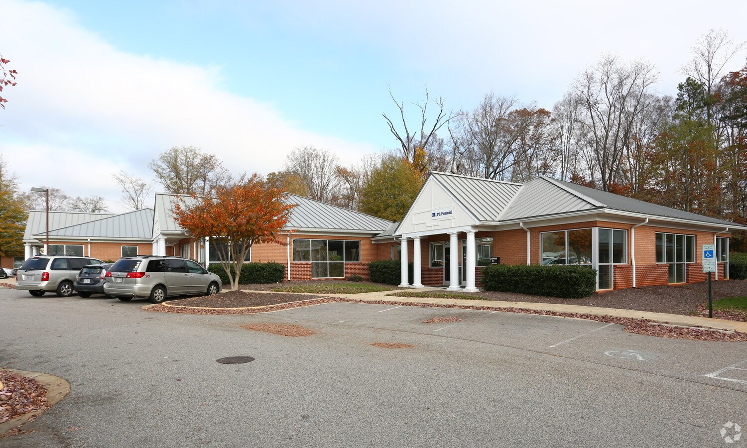 5933-5943 Harbour Park Dr, Midlothian, VA 23112 | LoopNet