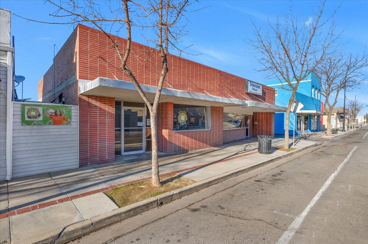 1623 11th St, Reedley, CA 93654 - Retail for Lease | LoopNet