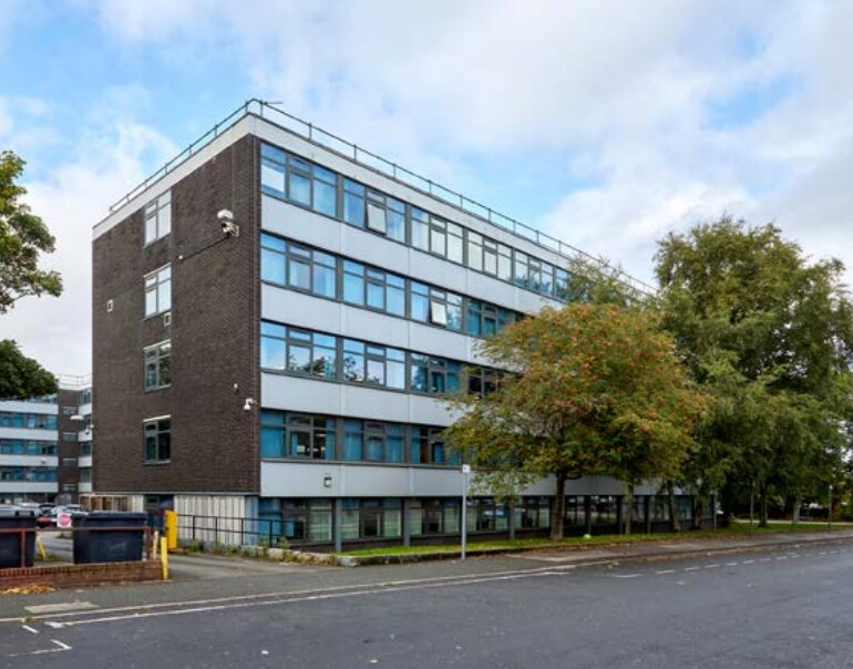 30 Trinity Rd, Bootle, L20 3NJ | LoopNet