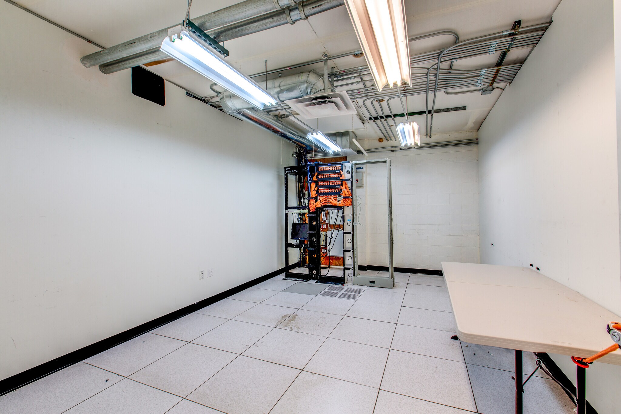 2347-2353 Curtis St, Denver, CO 80205 - Flex for Lease | LoopNet