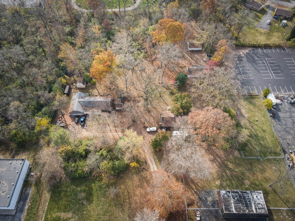 5855 38th, Indianapolis, IN 46218 | LoopNet