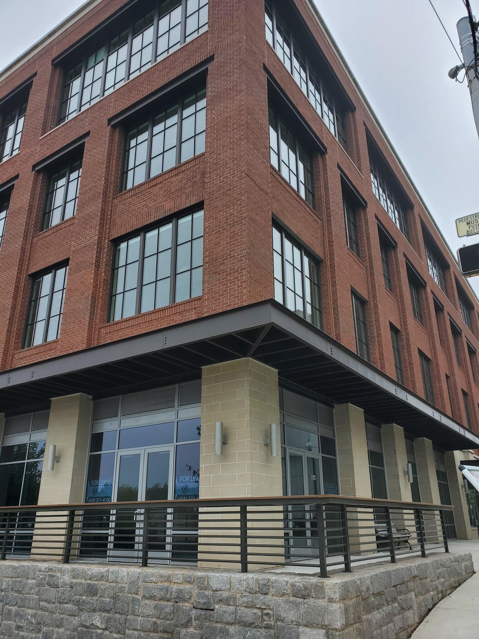 120 W Trinity Pl, Decatur, GA 30030 - AMLI Decatur | LoopNet