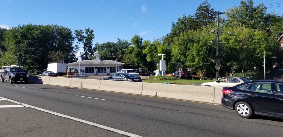137 S State Rt 17, Paramus, NJ 07652 | LoopNet