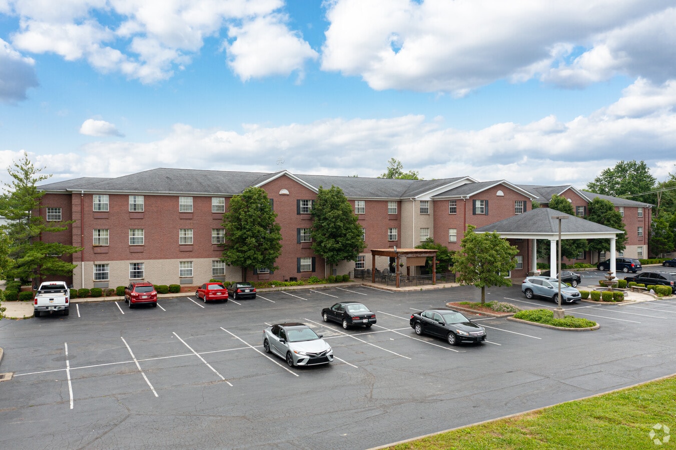 11180 Dowlin Dr, Cincinnati, OH 45241 - Hawthorn Extended Stay by ...