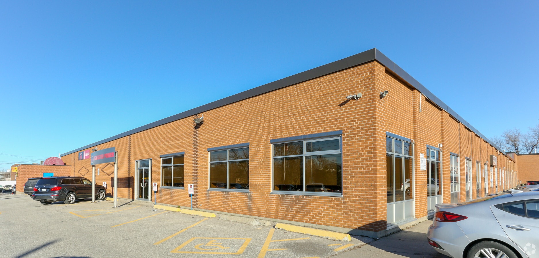 1320 Ellesmere Rd, Toronto, ON M1P 2X9 | LoopNet