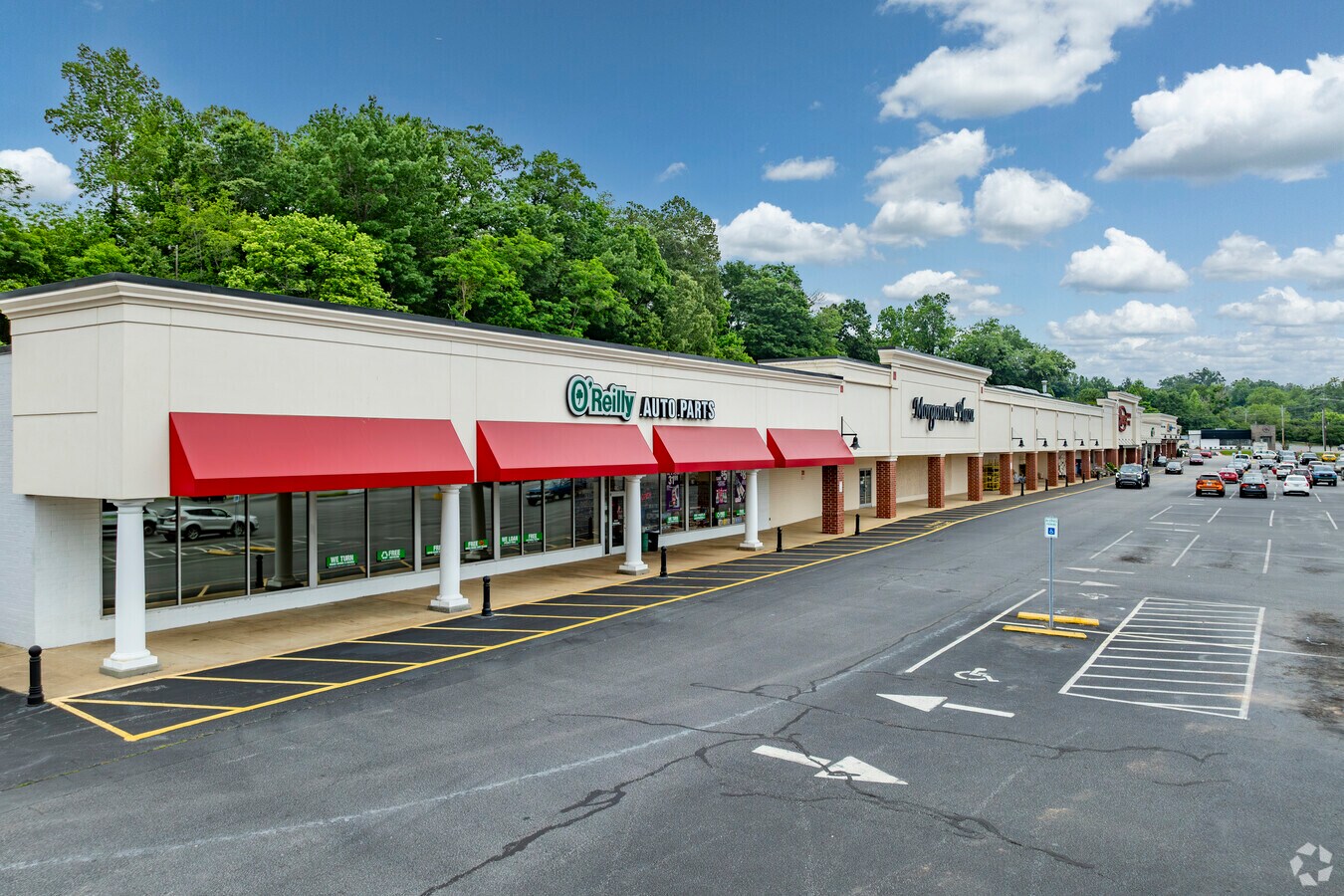 112 E Fleming Dr, Morganton, NC 28655 - Morganton Plaza | LoopNet