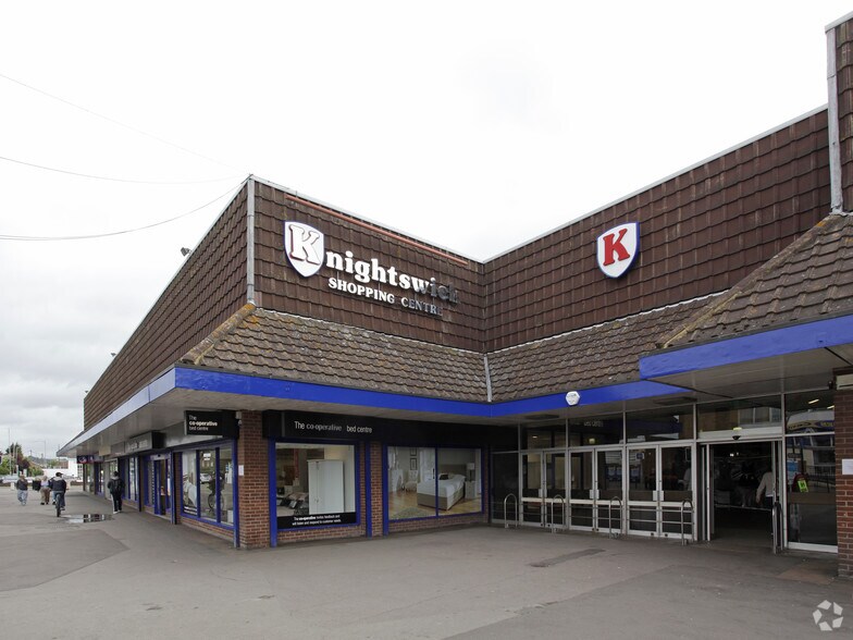 Furtherwick Rd, Canvey Island, SS8 7AD - Knightswick Shopping Centre ...