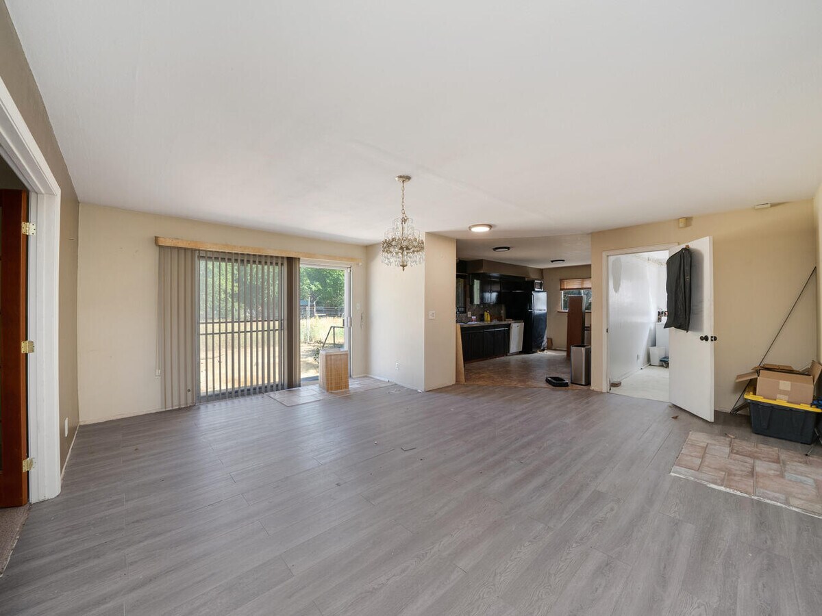 3835 Glen St, Reno, NV 89502 | LoopNet