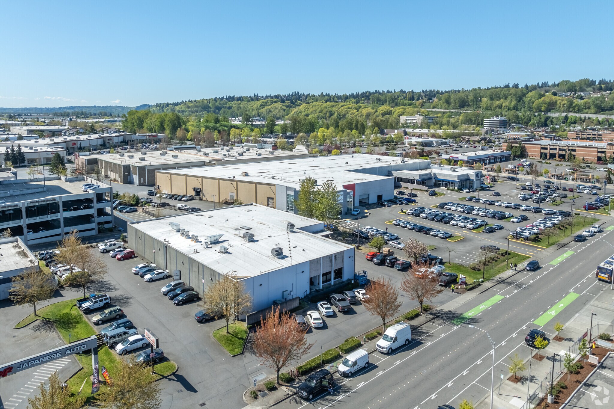 401 Baker Blvd, Tukwila, WA 98188 - Top Pot Doughnuts | LoopNet