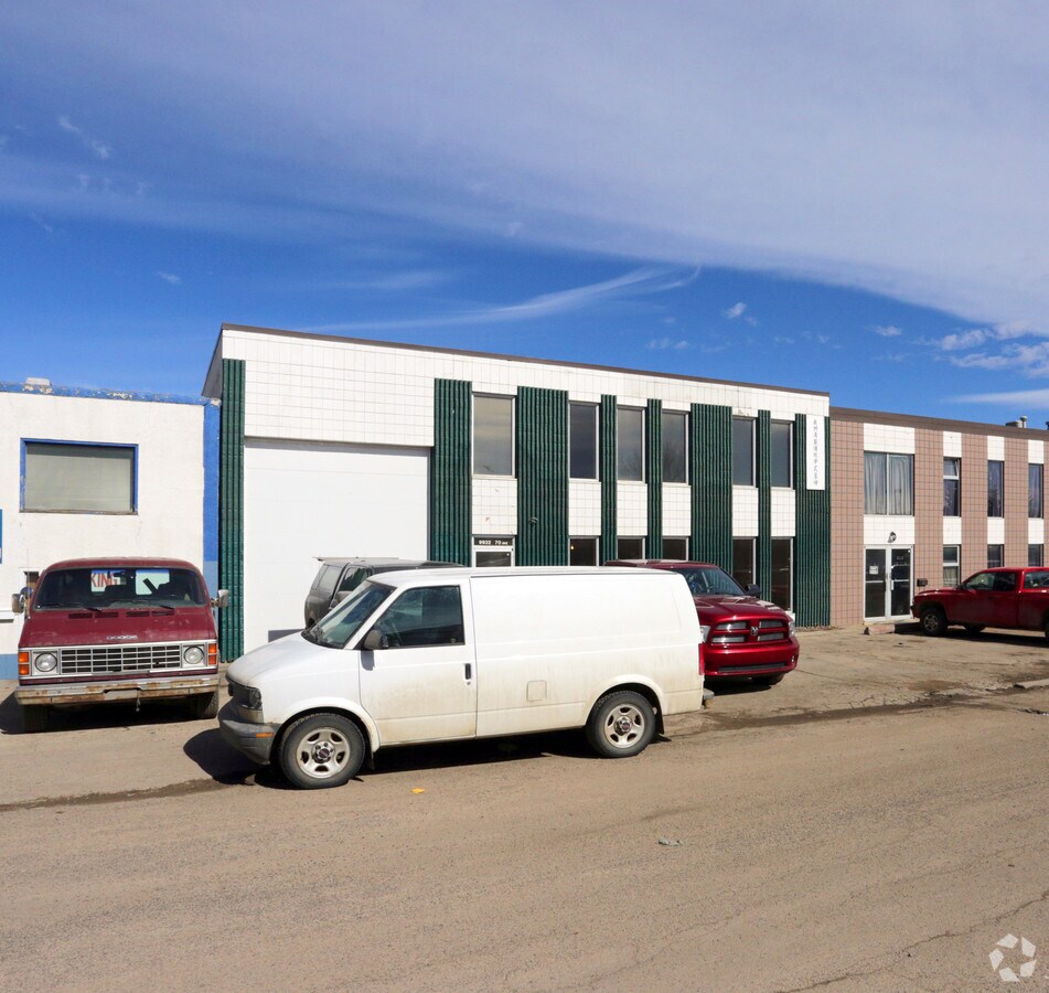 9932 70th Ave NW, Edmonton, AB T6E 0V7 | LoopNet