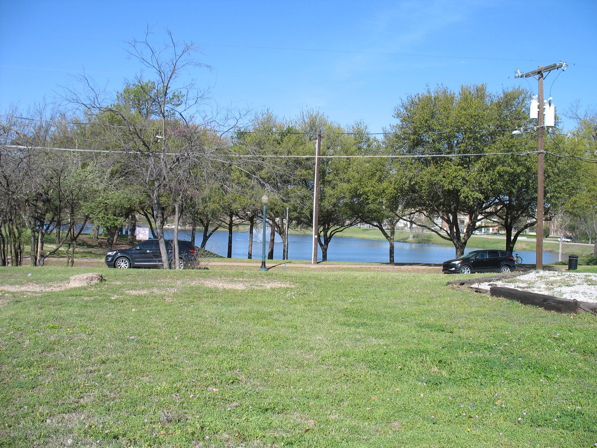 800 Blaylock Dr, Dallas, TX 75203 | LoopNet