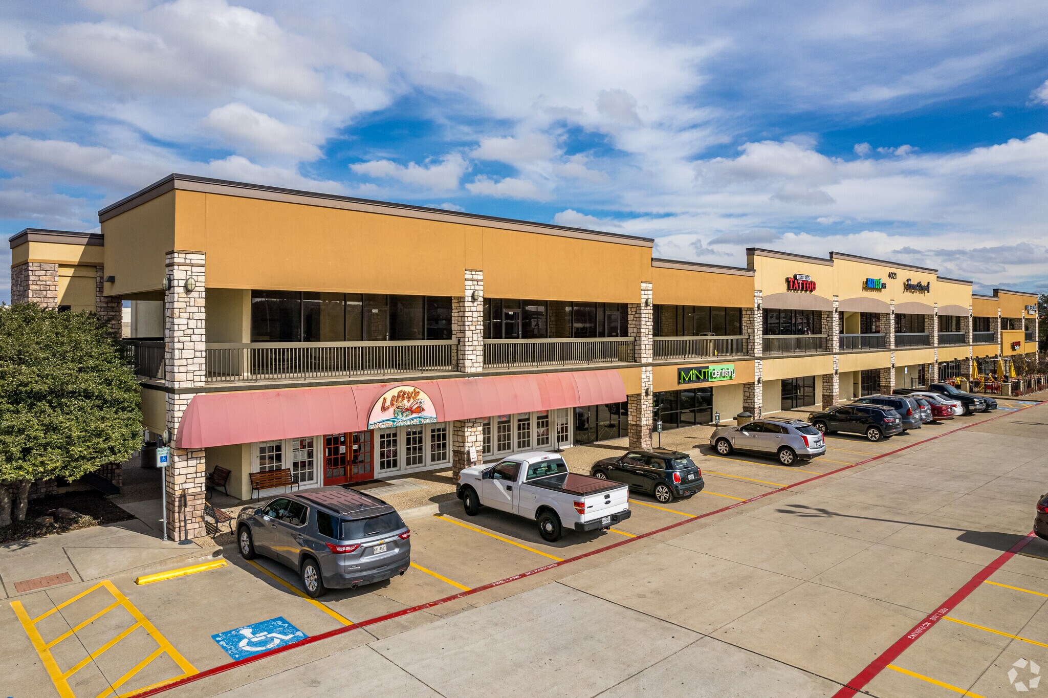 4021 Belt Line Rd, Addison, TX 75001 - Belt Line Square | LoopNet