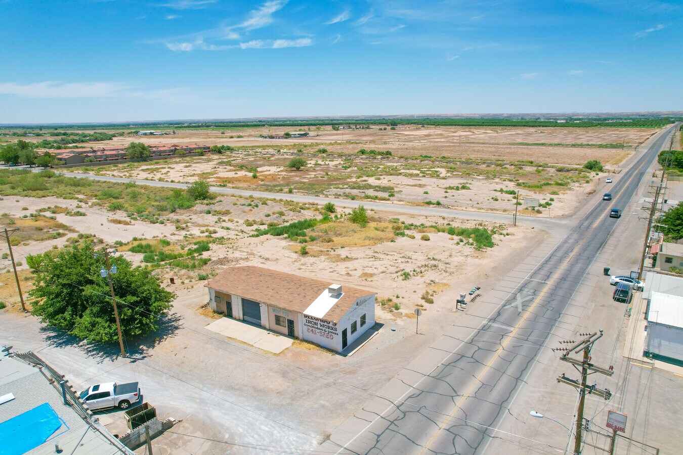 211 W Washington St, Anthony, TX 79821 | LoopNet