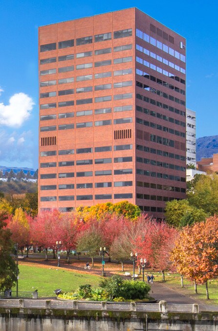 1 SW Columbia St, Portland, OR 97258 - Umpqua Bank Plaza | LoopNet