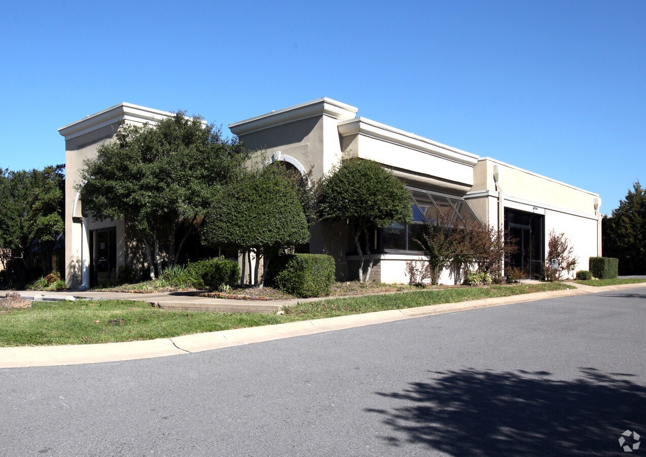 1719 Merrill Dr, Little Rock, AR 72212 | LoopNet