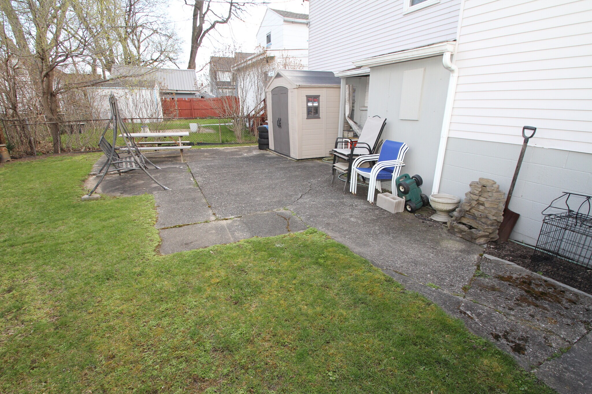 466 Stone Rd, Greece, NY 14616 - Retail for Sale | LoopNet