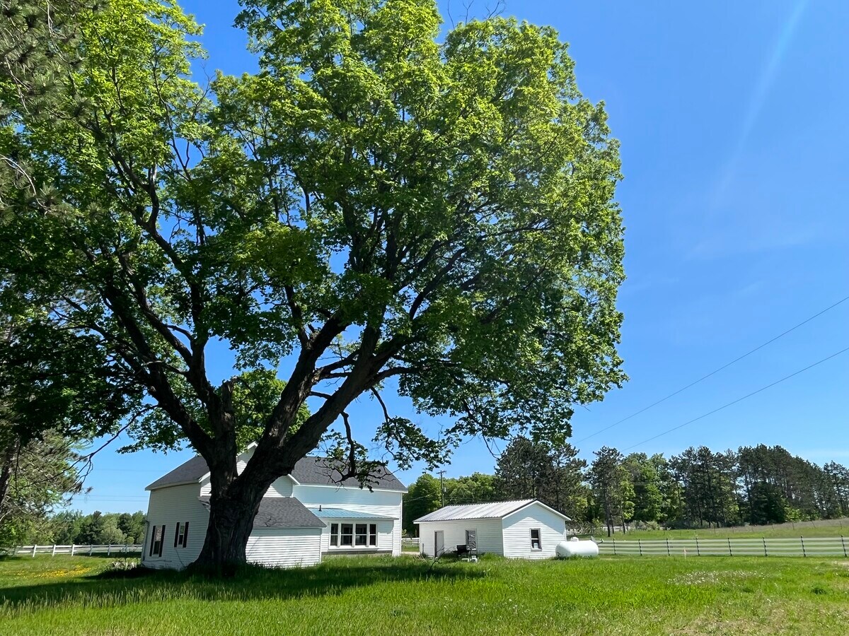 6125 Woodman Rd SW, South Boardman, MI 49680 - Flex for Sale | LoopNet