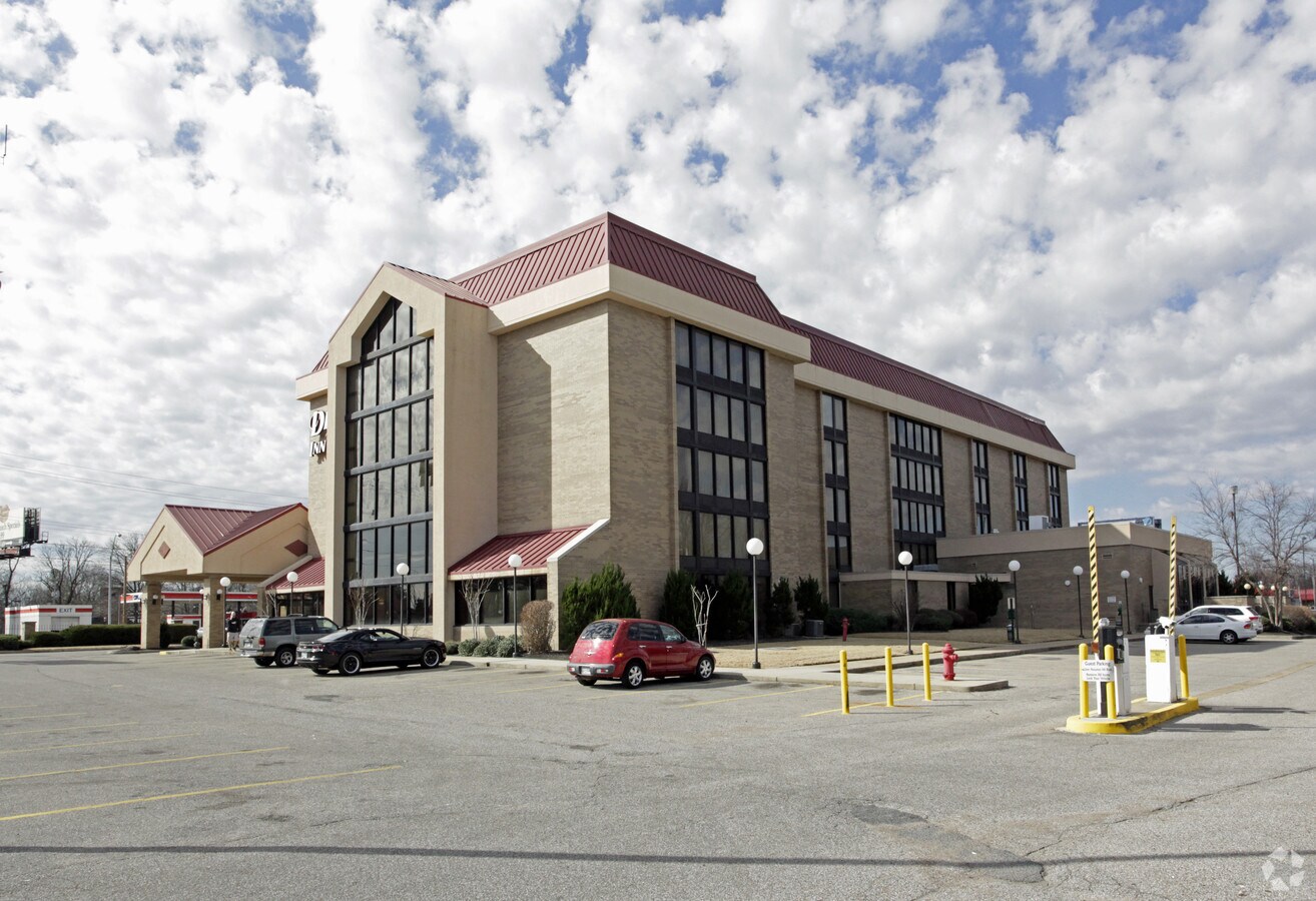 1556 Sycamore View Rd, Memphis, TN, 38134 - Hotel Property For Sale ...