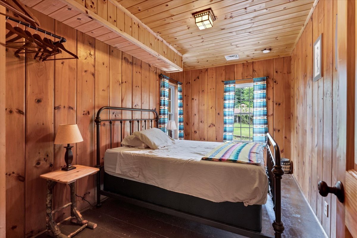 746 Howe Rd, Lake Luzerne, NY 12846 - Painted Pony Ranch | LoopNet