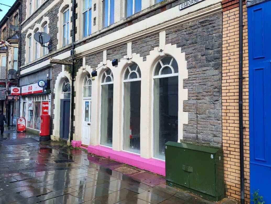 135 Osborne Rd Pontypool Np4 6lt Loopnet